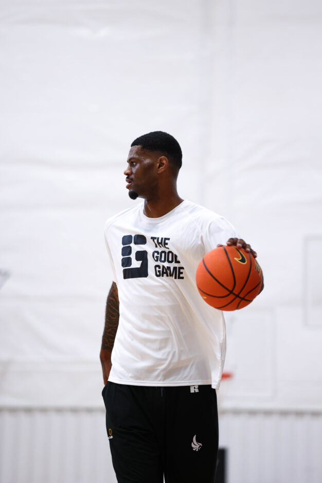 Photo Gallery: Mass Street TBT hosts open practice - KU Sports